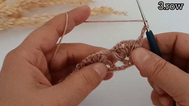 015. Удивительно! Очень простой в вязании, красивый и красивый шарф, связанный крючком.