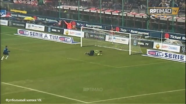 📹 Кларенс Зеедорф был классным футболистом.🍷