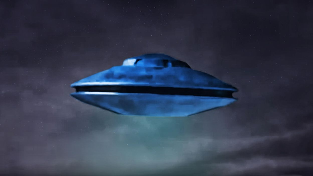 НЛО в ночи летит, Руслан Бровкин всё не спит.