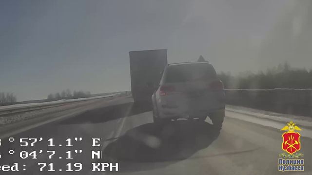 Тяжинские полицейские задержали подростка-бесправника, угнавшего внедорожни