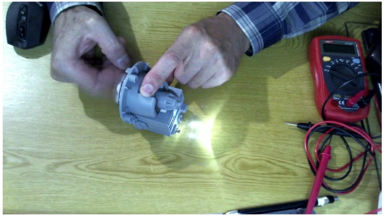 Насос стиральной машинки LG в качестве генератора