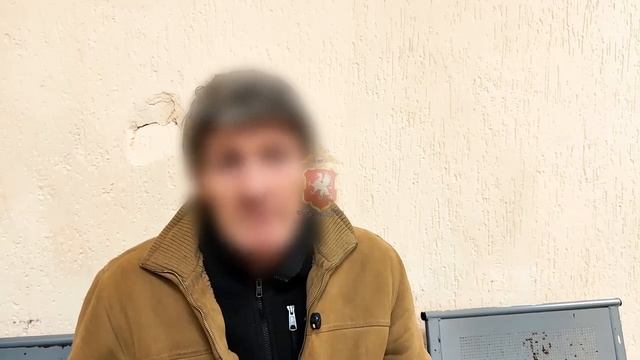 Полиция меня задержала за то, что я взял в магазине быттехники колонку без спросу