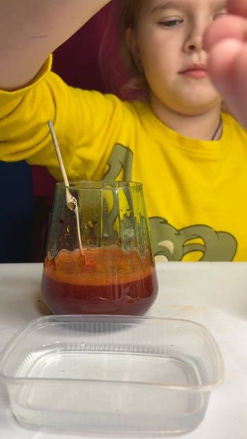 «Химические червячки: эксперименты с Вероникой Жанр: Научно-развлекательный эксперимент для детей