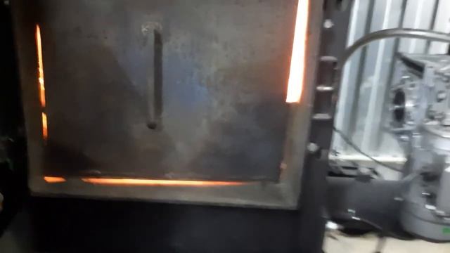 Интенсивное горение , котел зота Стаханов 26 кв