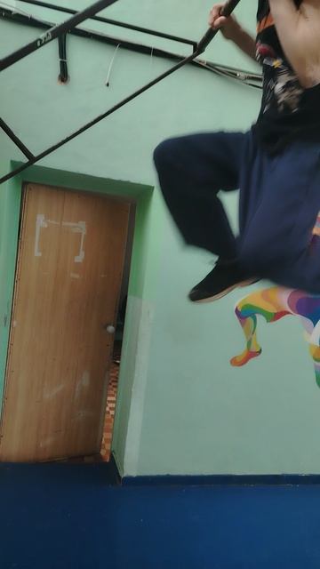 добил выход силой