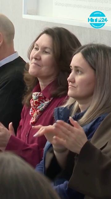 Ярко поздравила нижнекамок с наступающим 8 Марта