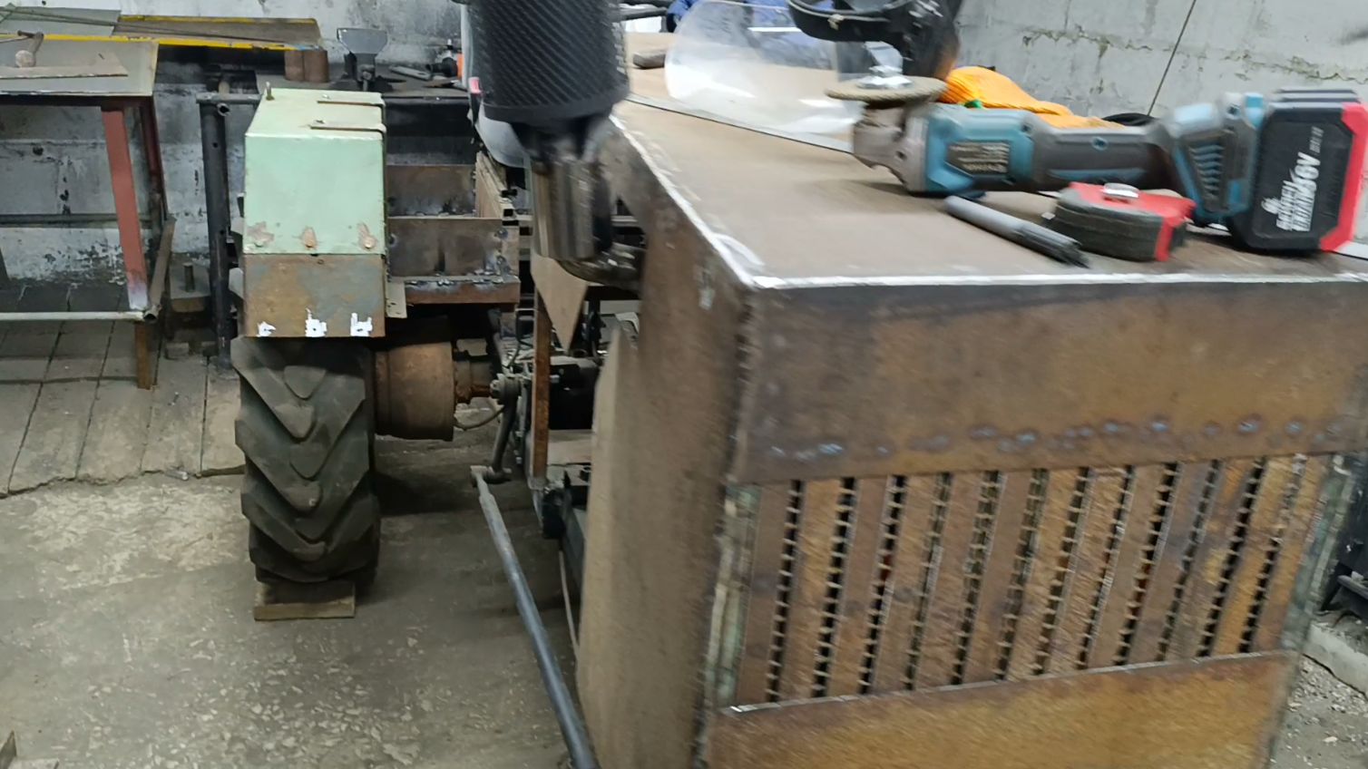 Тракторок, навеска и мотоблок снегоуборщик