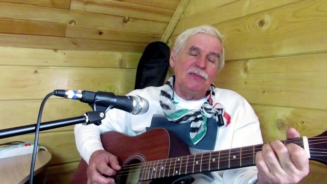 Начинаем поздравлять женщин