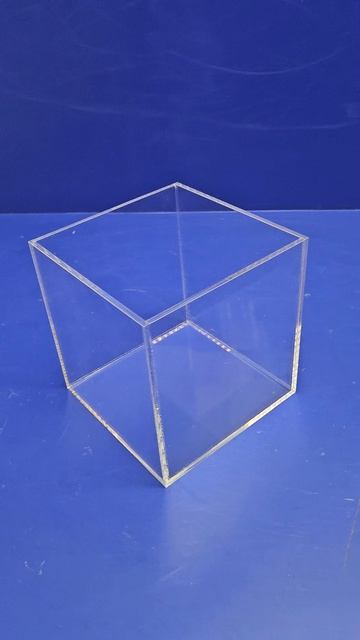 Изделия из оргстекла. Колпаки, поддоны и лотки из прозрачного оргстекла.