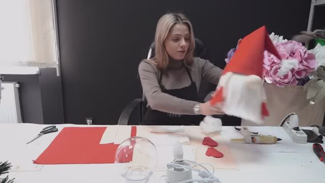 Новогодний гном своими руками 🎅 Гном с подсветкой из фоамирана _ DIY декор 2026