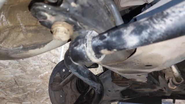 LADA XRAY ЗАМЕНА ТОРМОЗНЫХ ДИСКОВ, ЗАМЕНА СТОЕК СТАБИЛИЗАТОРА И ВТУЛОК, ЗАМЕНА ЗАДНЕЙ ПОДУШКИ.