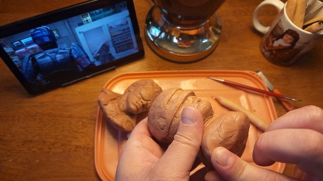 Делаю узнаваемые лица из фильмов и в дальнейшем отливаю пластмассой 4