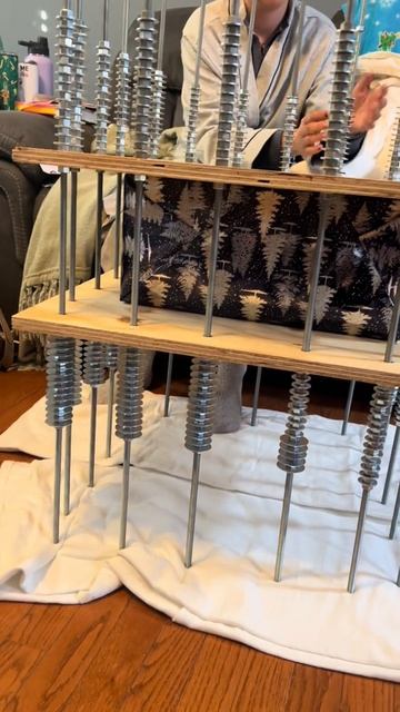 Как правильно дарить подарок девушке.