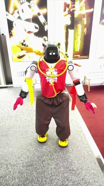 Робот AGIBOT X2 Ultra осмысленно разговаривает на русском языке