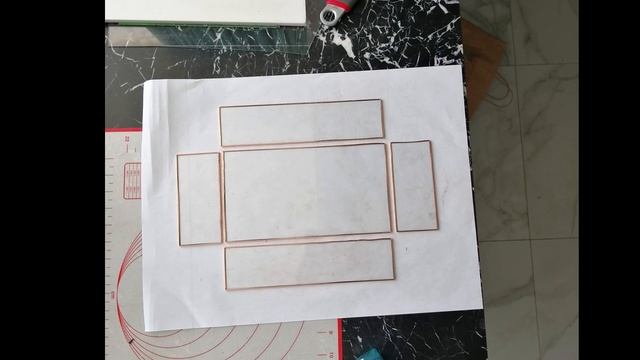 Стеклянный поднос