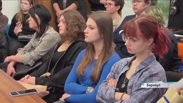 Художников-декораторов для театров теперь будут обучать в Алтайском крае