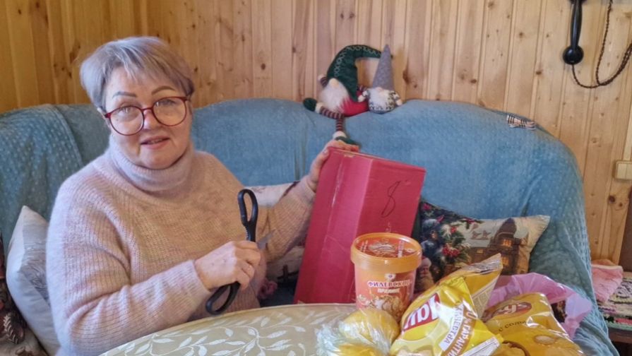 ЗАБРАЛИ С WILDBERRIES ПОДАРКИ ОТ РОМЫ И ОТ ЛЕНЫ И НАСТИ СОМОВЫХ.