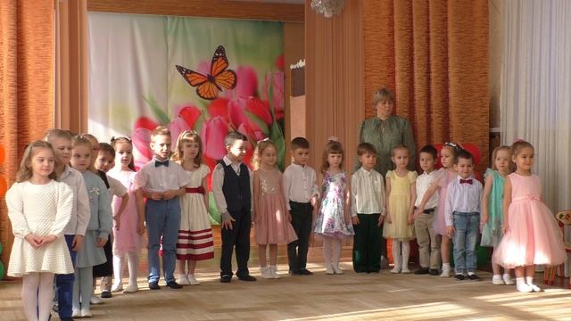 1- 8 Марта стихи и песня от гр.Колобок