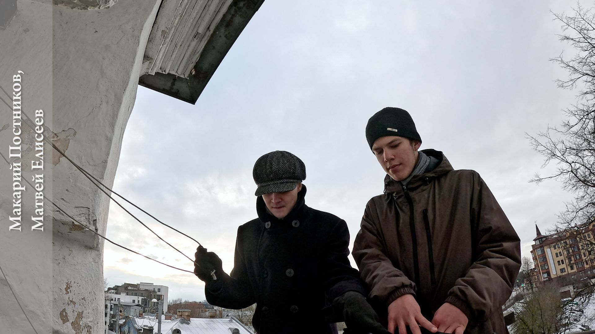 Колокольный звон, М.Постников и М.Елисеев. Звонница церкви Успения Богородицы с Пароменья (Псков)