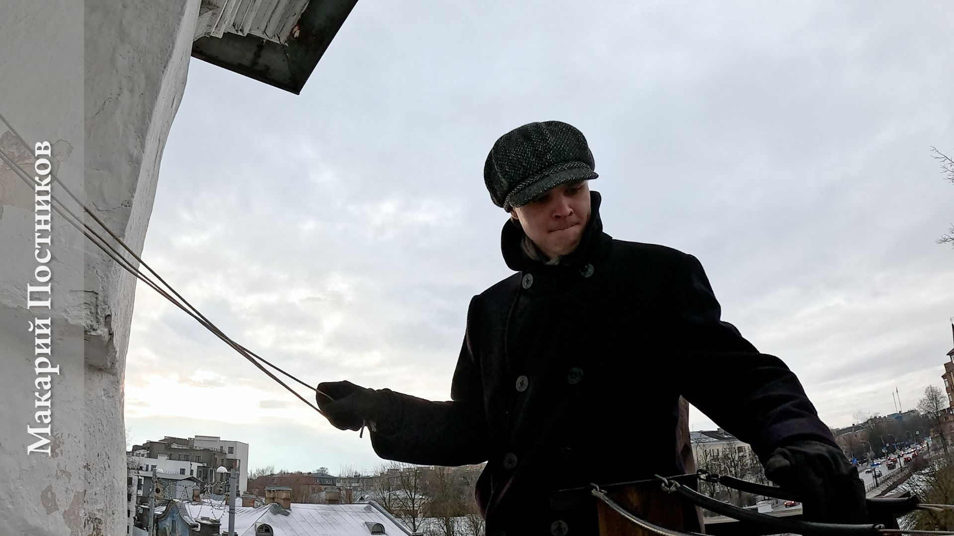 Колокольный звон, Макарий Постников. Звонница церкви Успения Богородицы с Пароменья (Псков)