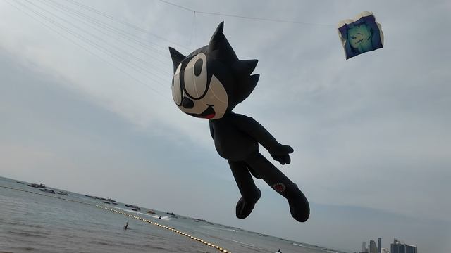 #Магазины Frendship, Central Pattaya ,Фестиваль воздушных шаров.