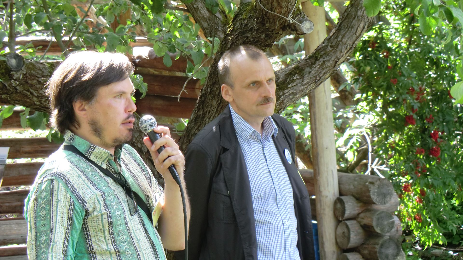 Игорь Исаев, "По живой, да по ниточке...", читает автор