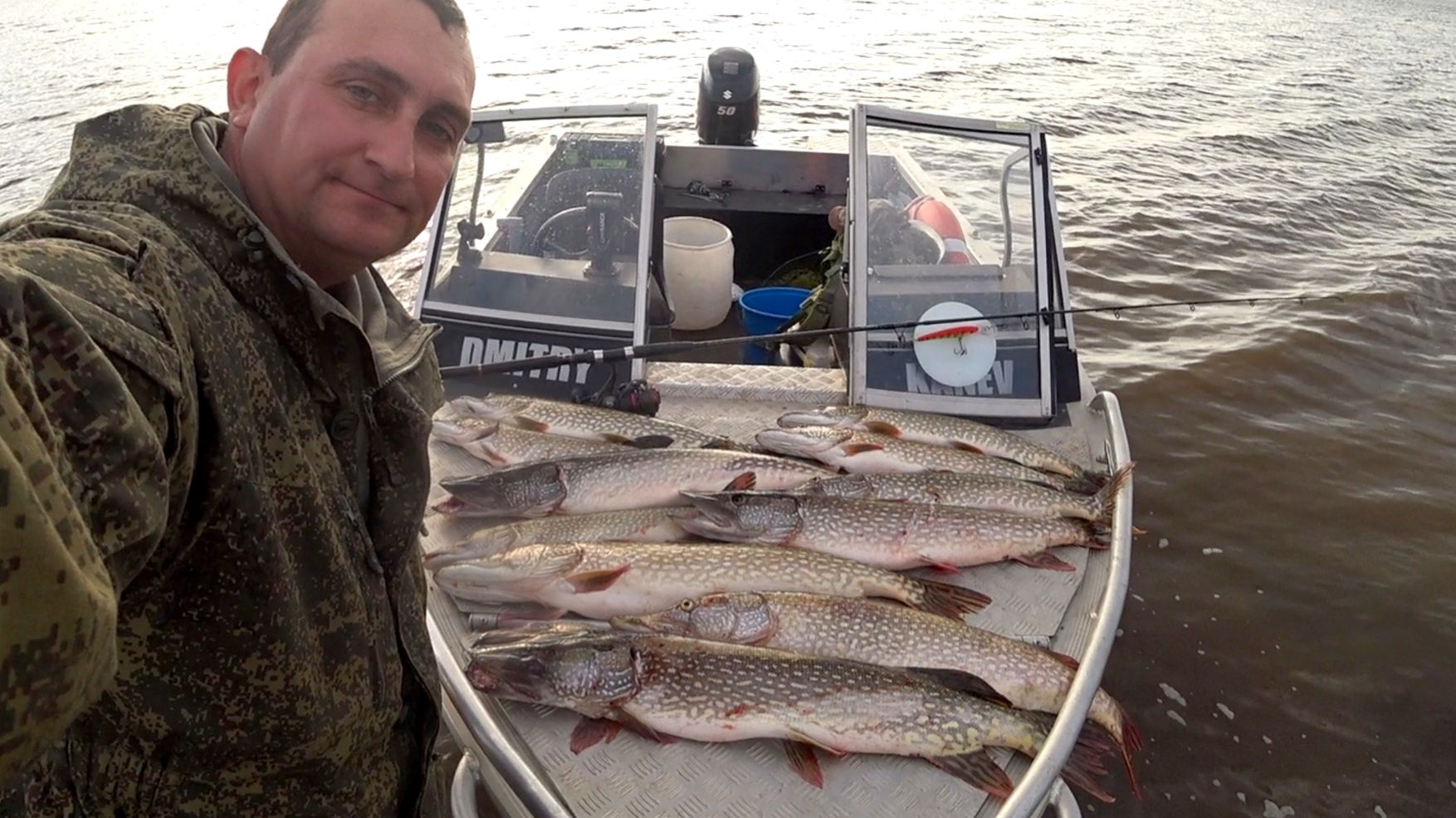 Наловил огромных щук на спиннинг секретным способом. Трофейные щуки.