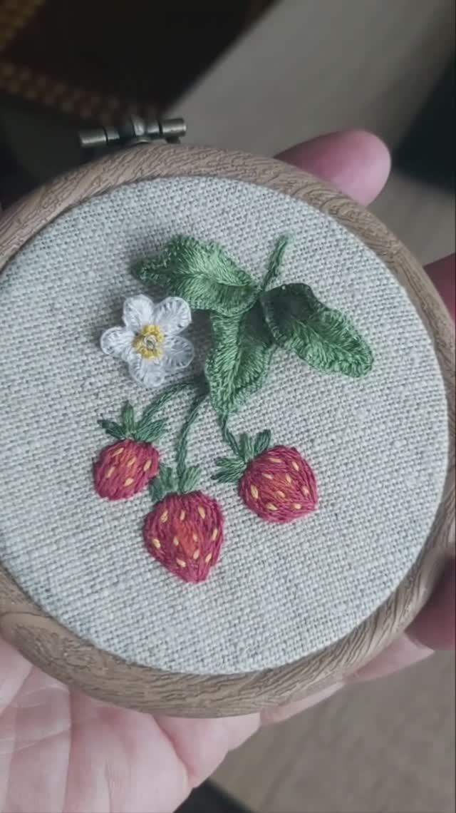 МК "Веточка земляники"