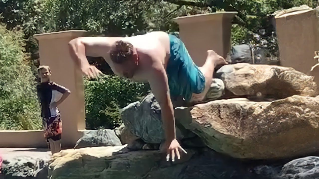 America′s Funniest Home Videos. Chill Out & Crack Up 😎 ⛱️ Hilarious Summer Pranks