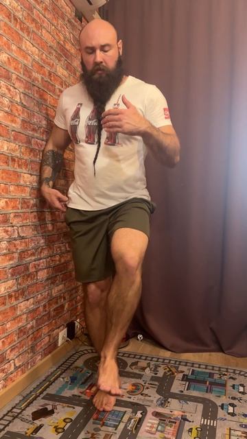 Баланс на 1ой ноге колено согнуто, с ассистированием и без, с открытыми глазами и закрытыми