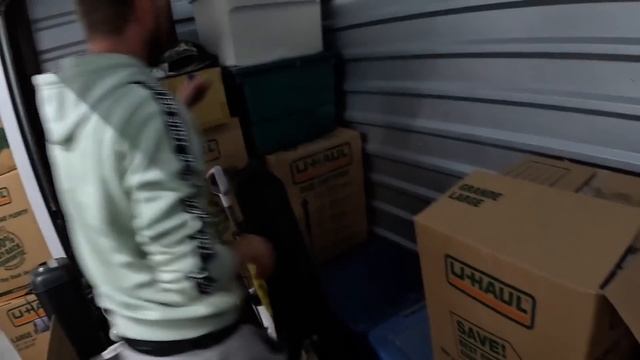 Контейнер с запашком- брендовые сумки 👜 и плесень -(Аукцион Контейнеров США Колорадо)