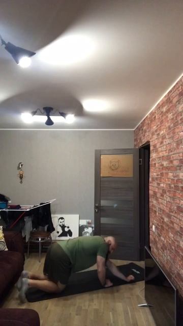 Планка боковая с колен статика