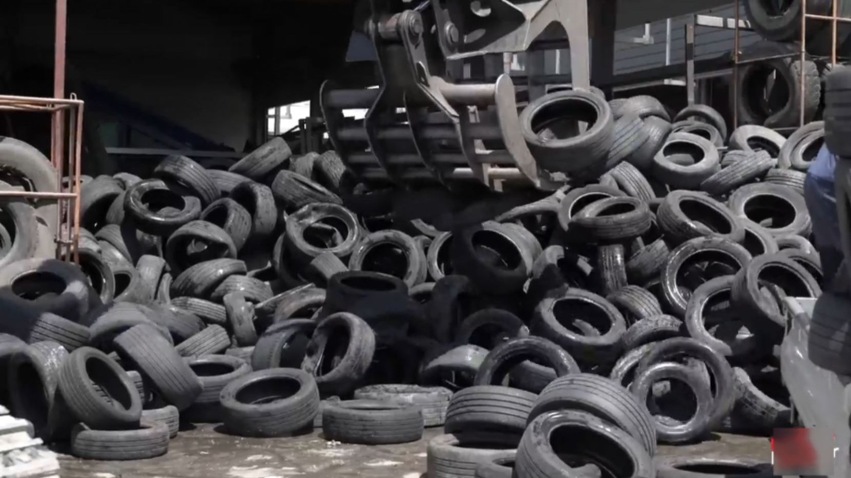 Как старые шины превращают в топливо на корейском заводе