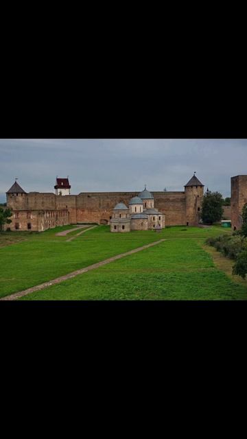 Ивангородская крепость Кингисеппское ш., 6, Ивангород, Ленинградская обл.