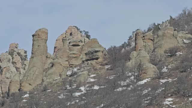 Демерджи, виды снизу с начала Коровьей тропы. На Долину приведений, Поляну сказок и Екатерину II - 4