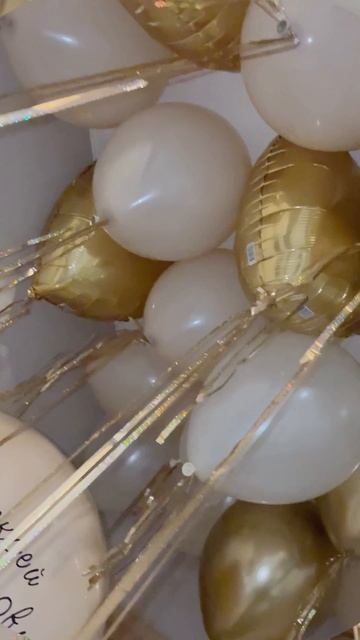 Гелиевые воздушные шары на выписку из роддома с дождиком и метрикой. Шарики мальчику. Мой шар