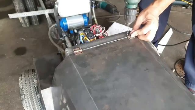 Самодельный самосвал, Volvo A30G 1/5, часть 5