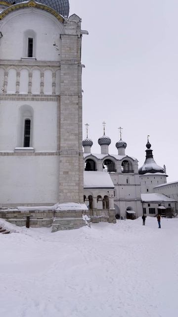 Здесь снимали «Иван Васильевич меняет профессию» — Ростов Великий на самом деле такой?