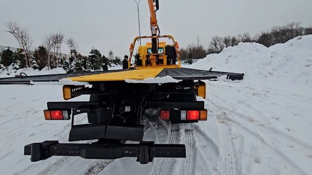 Работа гидравлики и крана ИСУЗУ автокран 6,3 тонн  2026-02-13 14-47-21