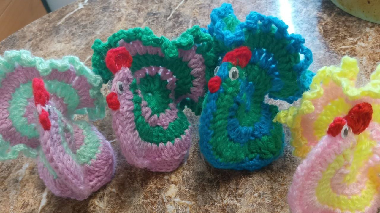 Пасхальная курочка на яйцо часть 5