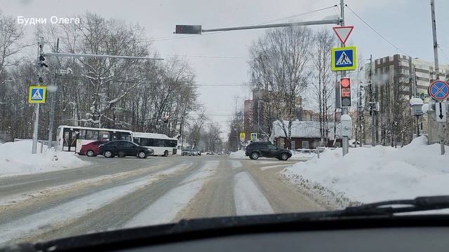 По улицам СЫКТЫВКАРА. Цены в СФЕТОФОРЕ. Торговые точки ЗАКРЫВАЮТСЯ. 03.03.26