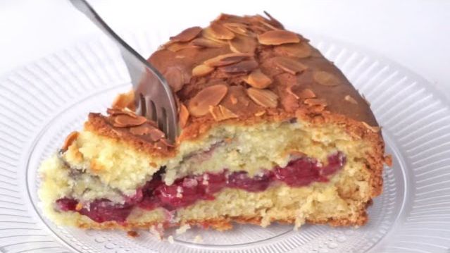 Этот ПИРОГ С ВИШНЕЙ просто БОМБИЧЕСКИЙ/Вкусно и просто!