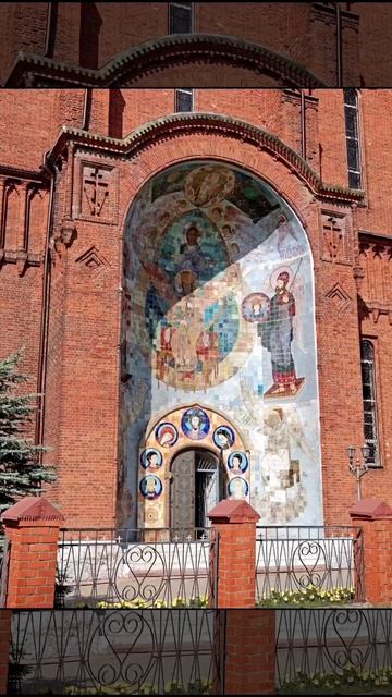 «Красная церковь» в Вичуге — это неофициальное название Храма Воскресения Христова