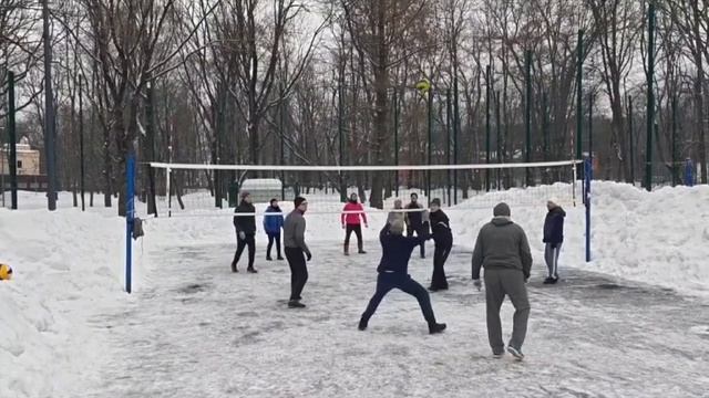 Весна в Дубках. Реж. Андрей. Оператор Владимир