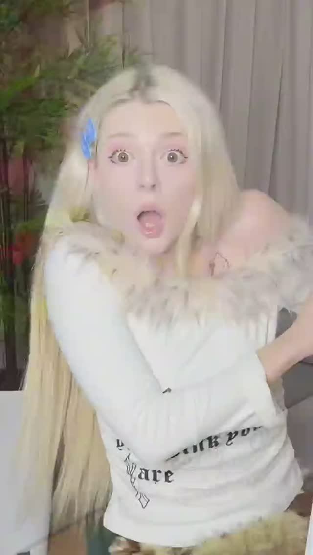 Мой котик очень ревнует 😵💫