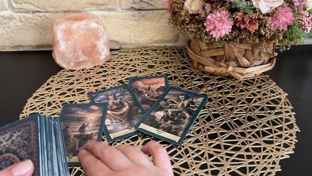 Скучает ли он по тебе 😍🥰🍓Таро