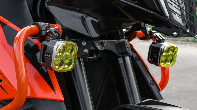 LOBOO L12T-B Дополнительные фары ближнего и дальнего света 15200Лм