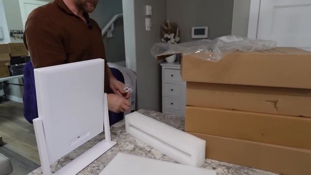 Потерянные посылки(Happy Family in CANADA)