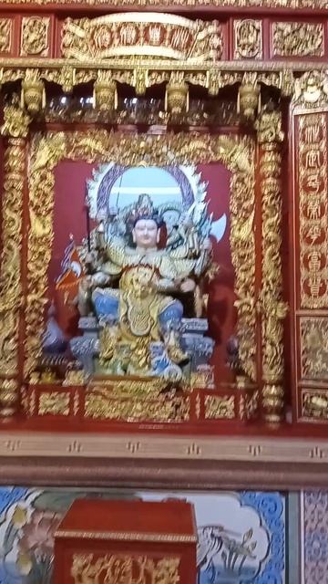 Жрецы читают дым. Как карту будущего