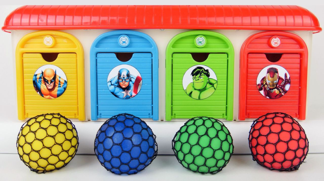 Мультики для детей и малышей. Мнем Мягкие антистресики и игрушки у яркого гаража. Мультики залипалки